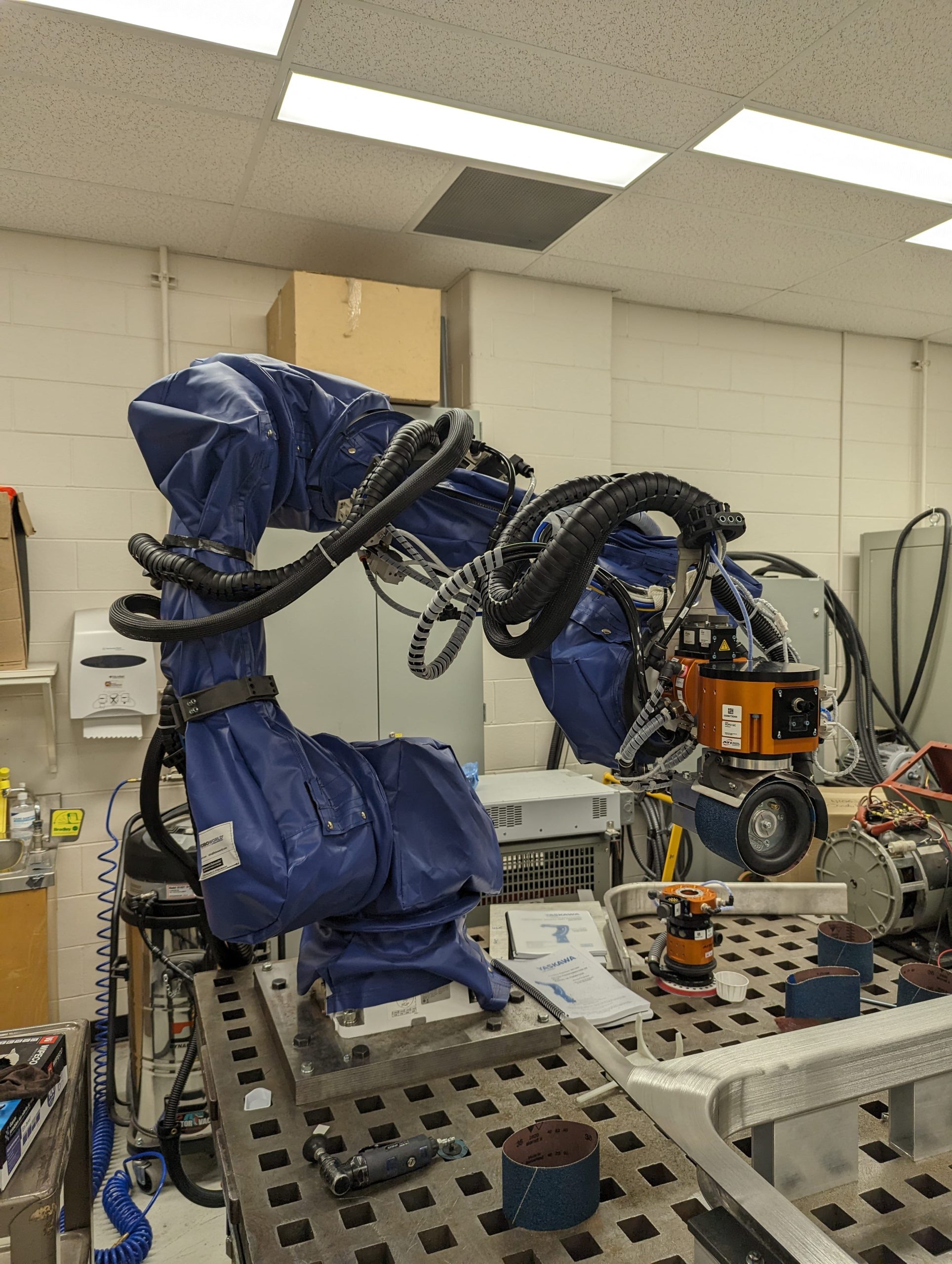 Robotisation du procédé de brossage – Robot collaboratif - Université ...